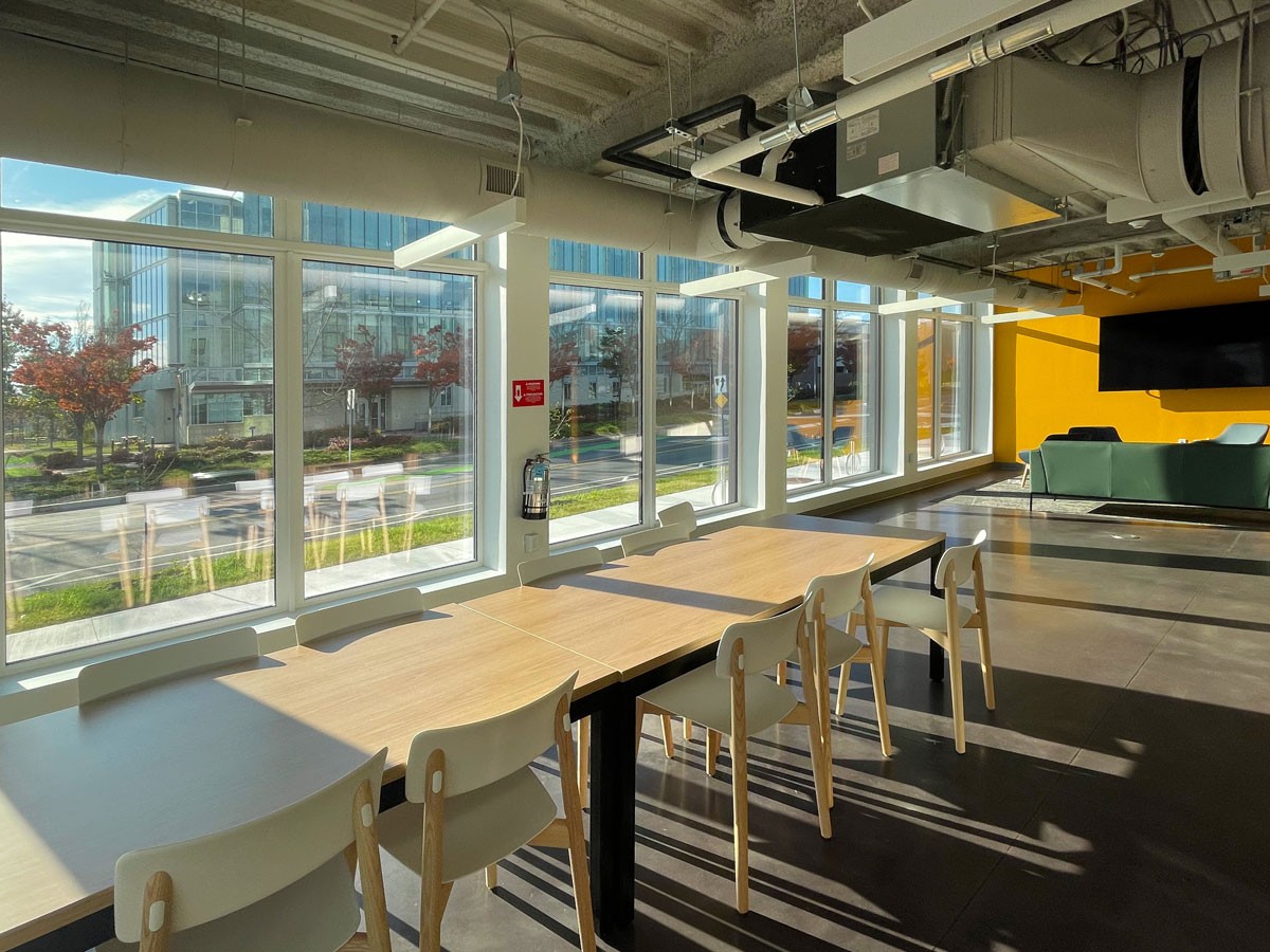 USM Portland Commons Residence Hall | INTUS Windows