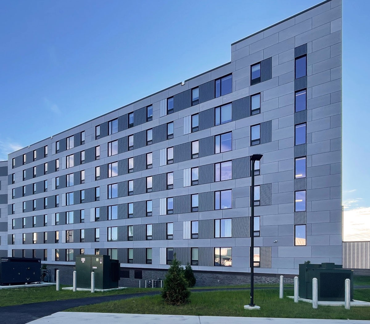 USM Portland Commons Residence Hall | INTUS Windows