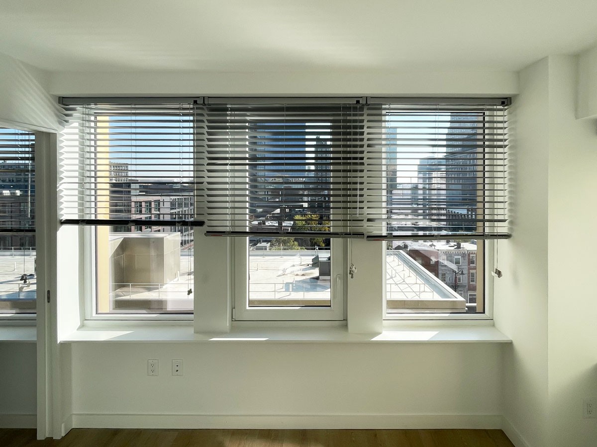 Newark Urby | INTUS Windows