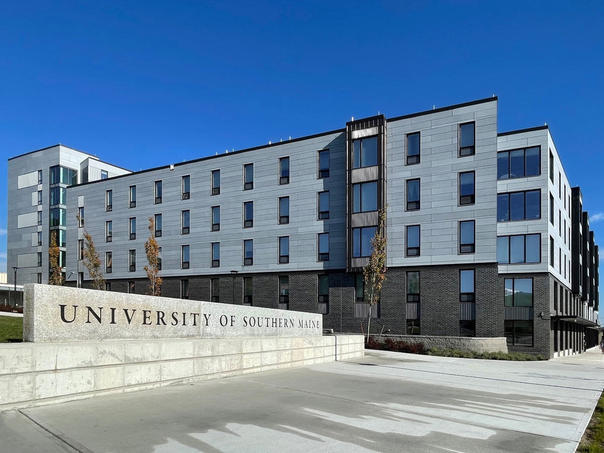 USM Portland Commons Residence Hall | INTUS Windows